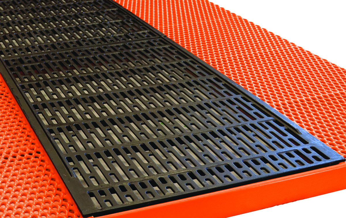 Clearspan Farrow Cast Center System - ADA Enterprises, Inc.